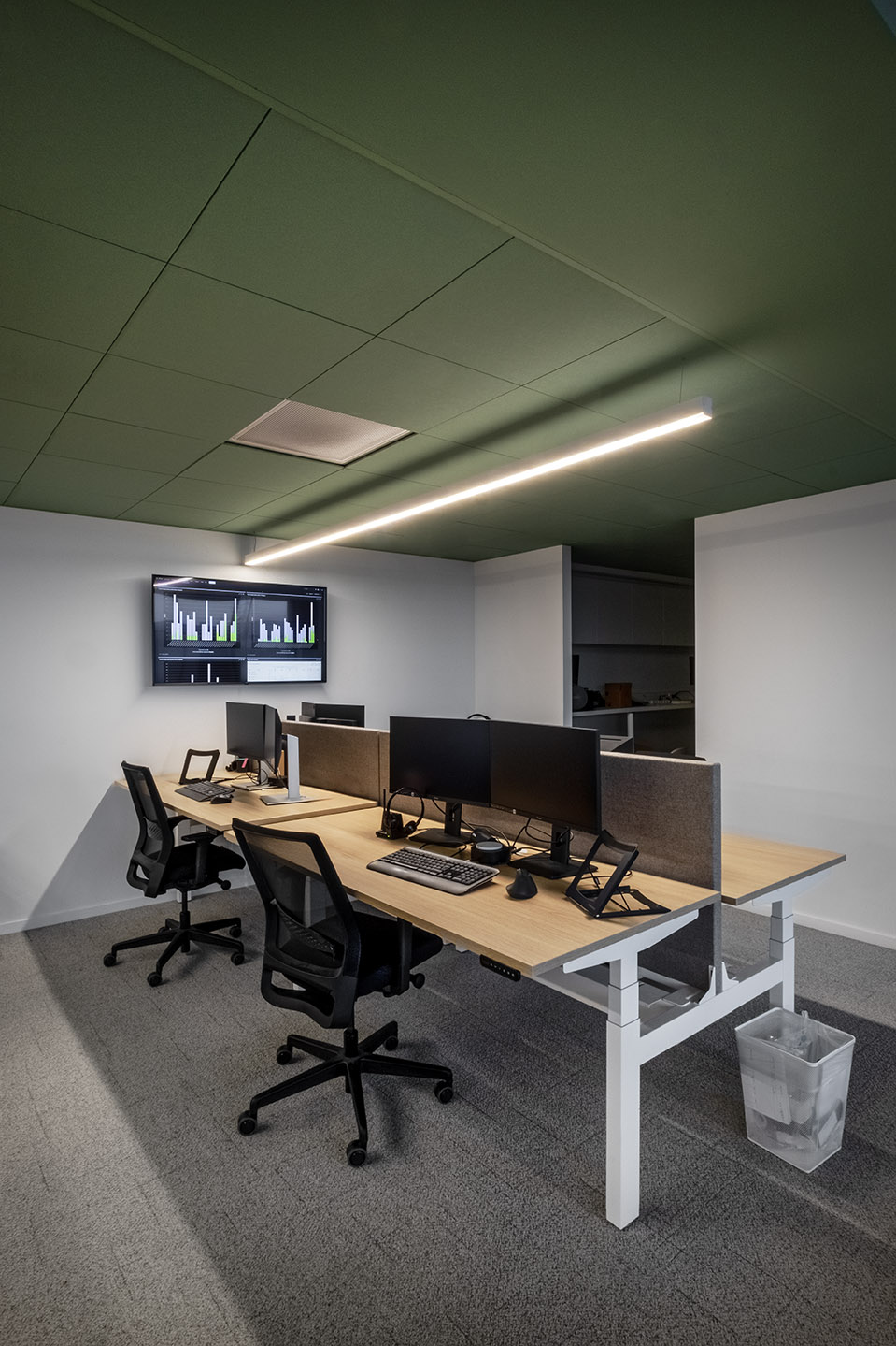 Dark for Falcon Office